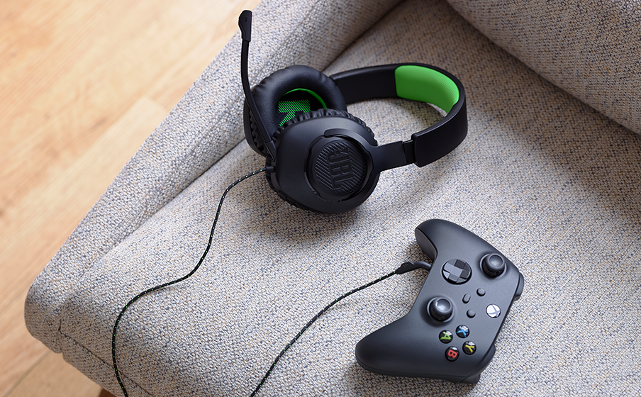 JBL Quantum 100X Console | Wired over-ear gaming headset with a ...