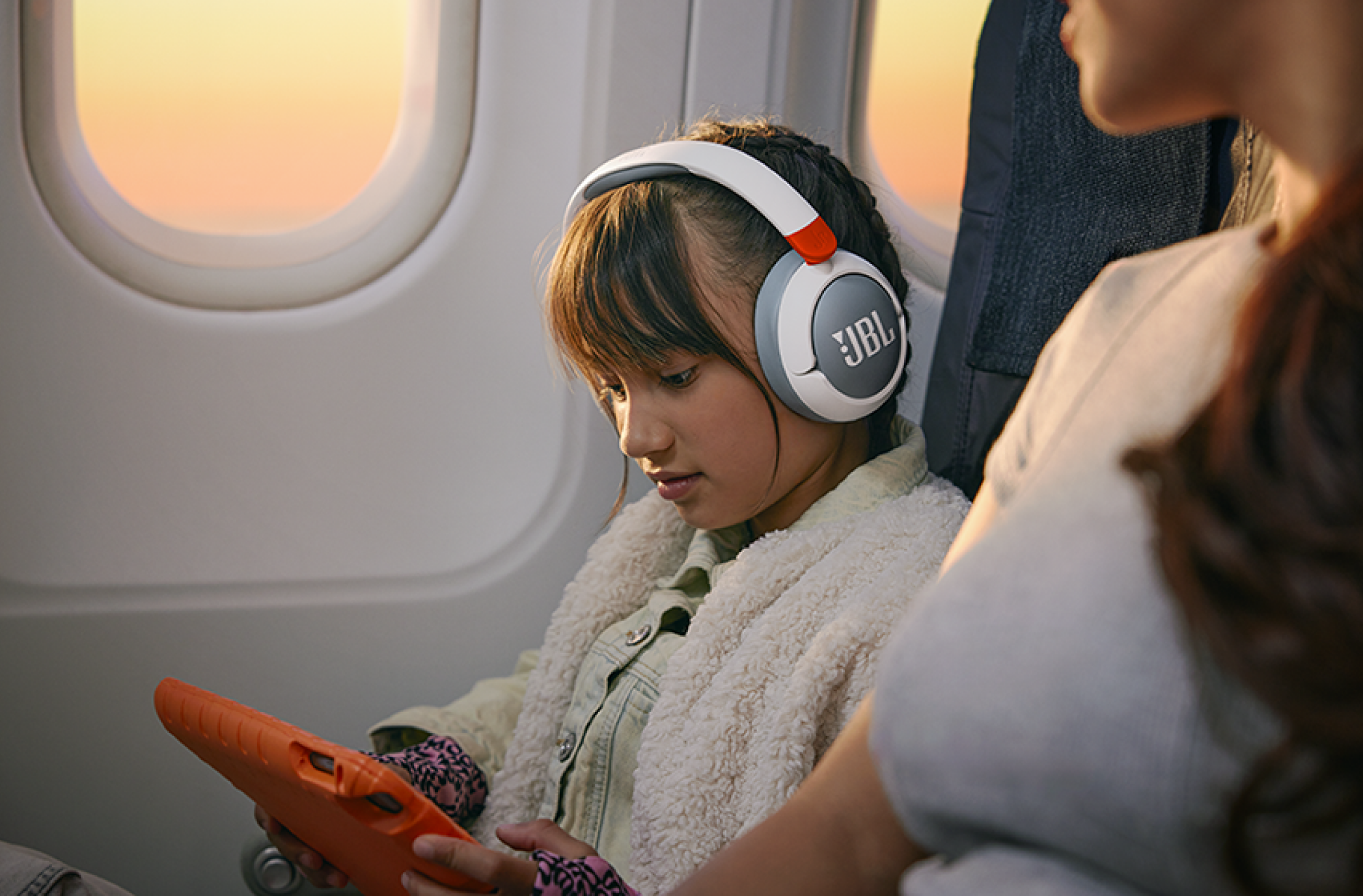 JBL Junior 470NC | Wireless over-ear noise cancelling kids headphones